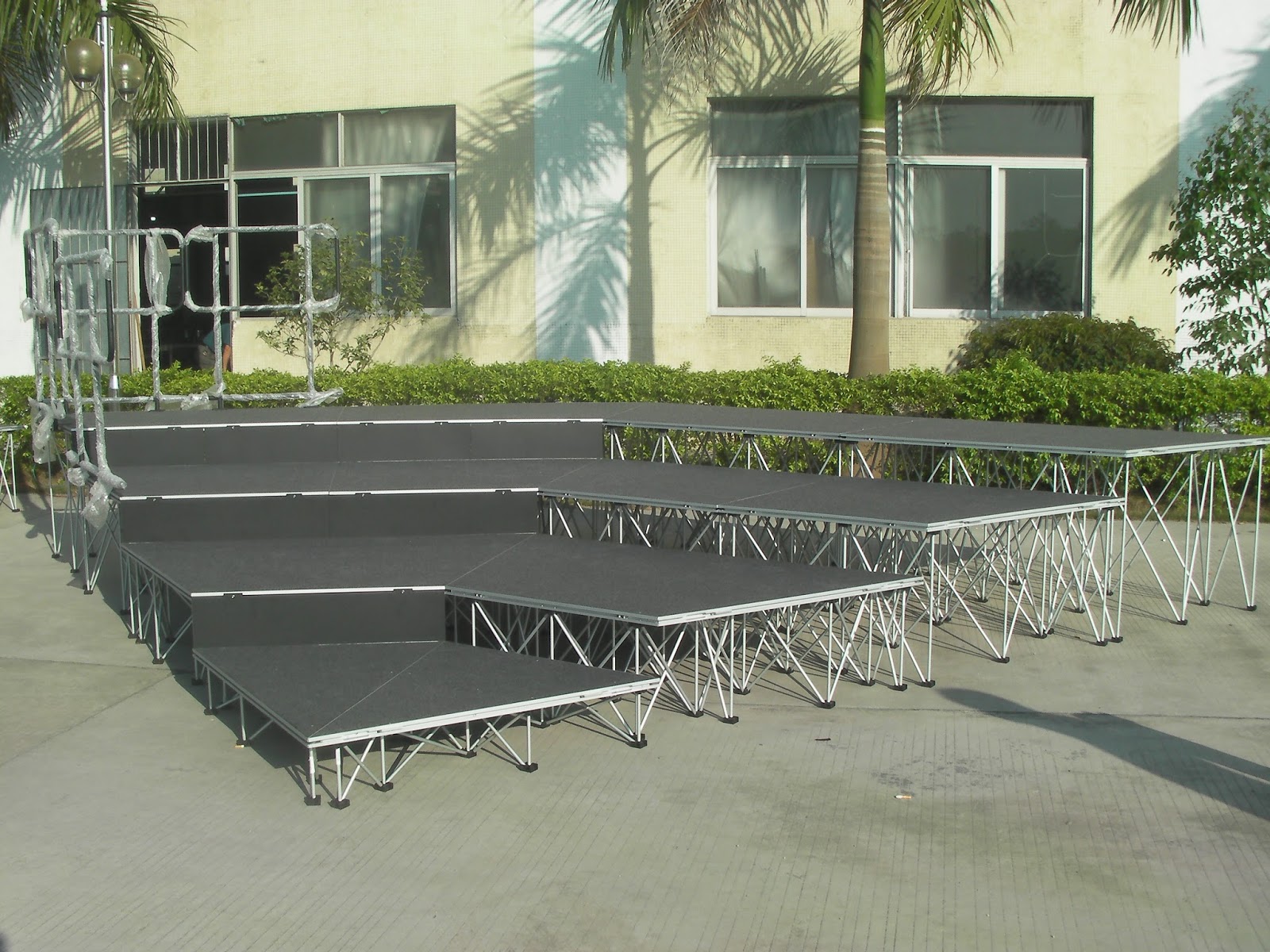 portable stage design: Quickly build a portable stage