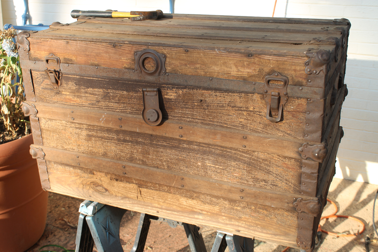 Thrifty Shop Girl: Trunks Vintage Antique Retro Refinished DIY