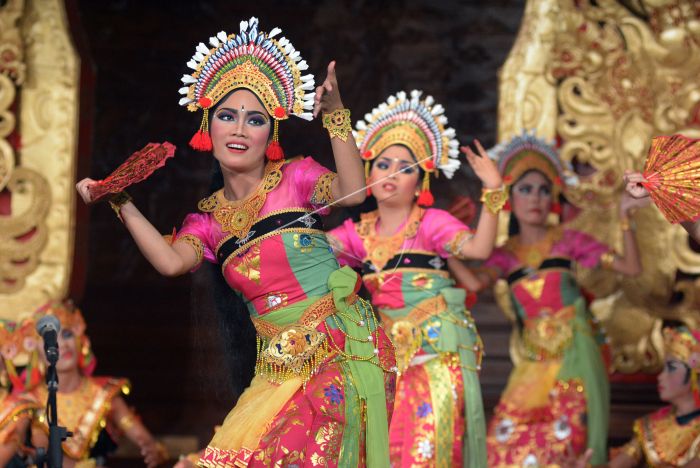 Tari Janger, Berawal Dari Nyanyian Para Petani Kopi