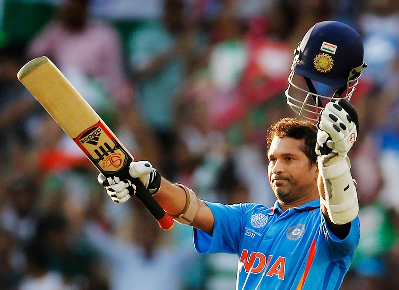 Blue Sky: Sachin Tendulkar Biography - Indian cricket player Sachin ...