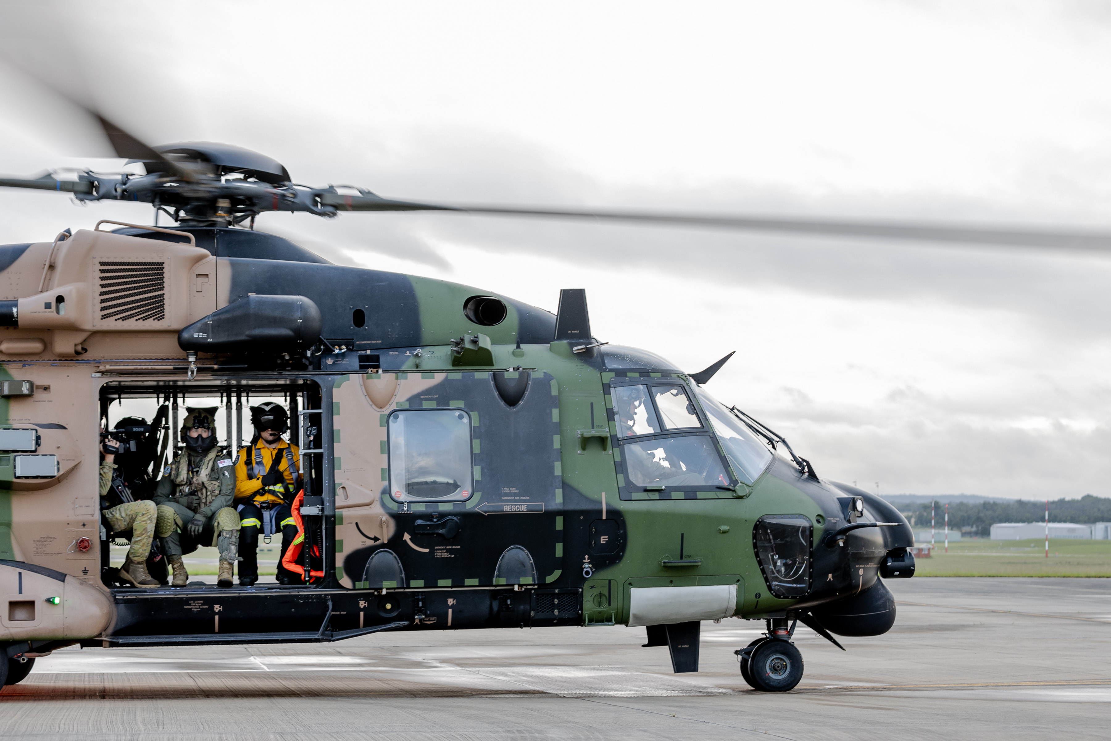 Snafu Australian Army Deploys Three Helicopters To Assist In Search