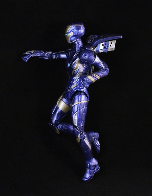 She's Fantastic: Marvel Legends - RESCUE!