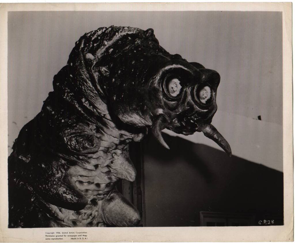 Todo El Terror Del Mundo: The Monster That Challenged The World (El ...