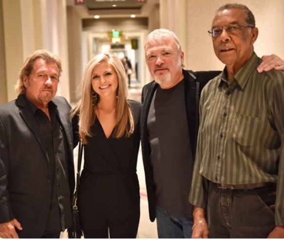 GrazieElvis - Elvis Presley Official Fan Club: E' SALITO AL CIELO SAM ...