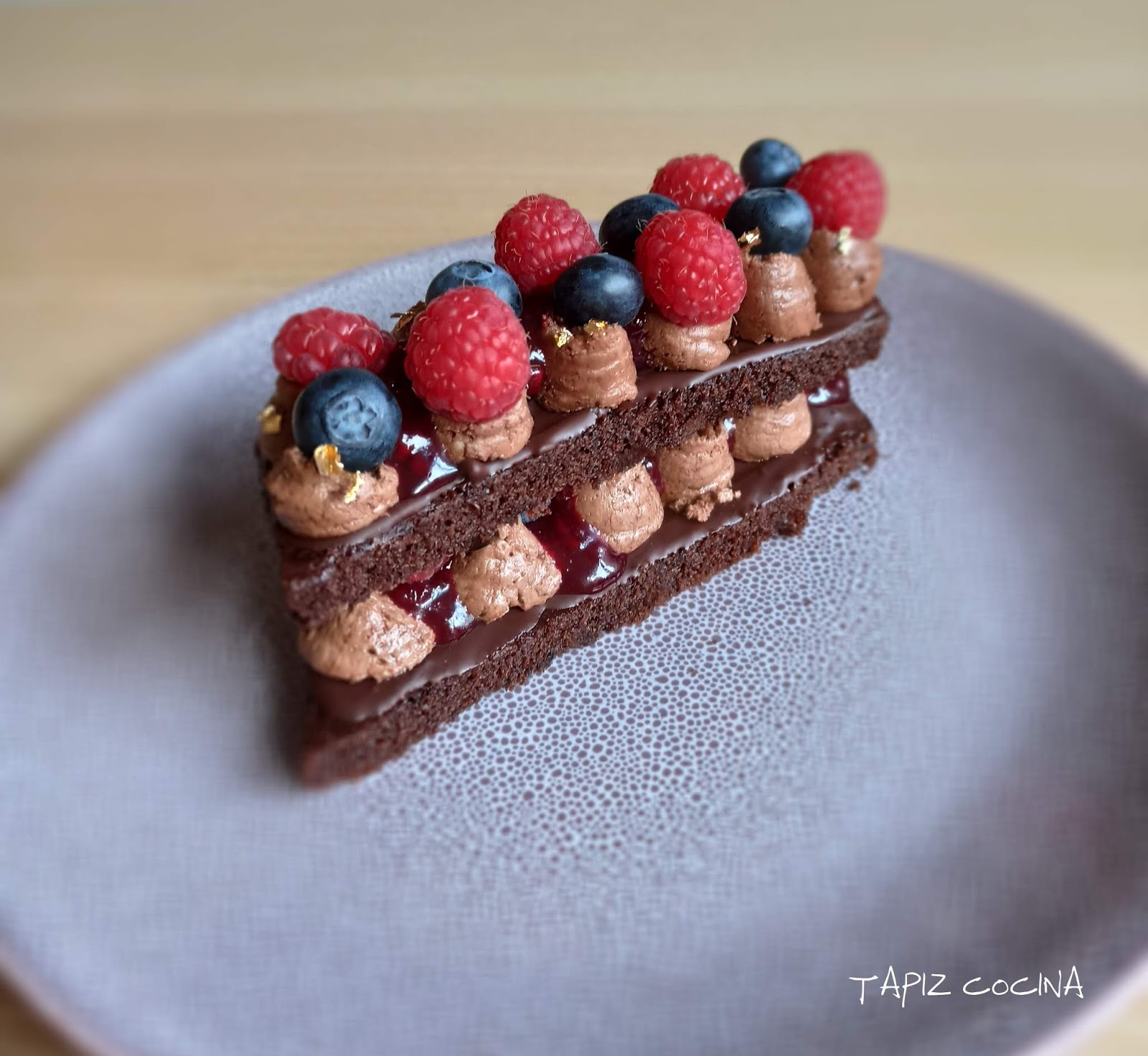 tapiz cocina y guindillita: tarta de chocolate y frutos rojos número 46 ...
