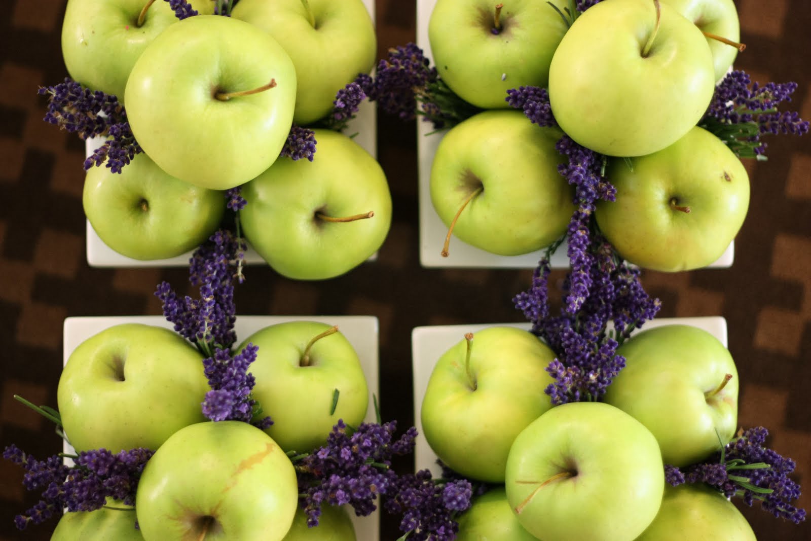 Daria Special - Chic Florist: Mere verzi, levantica sau CAPITAL PLAZA ...