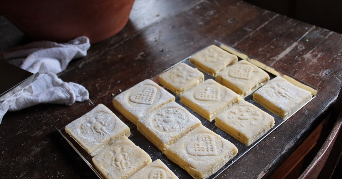 Early American Cooking: 1828 Funeral Cookies