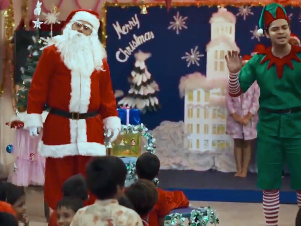 Virat Kohli Became Santa For Kolkata