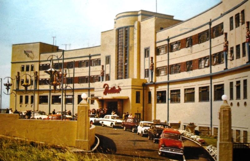 Beautiful Vintage Postcards of the Glamorous Butlin’s Ocean Hotel in ...