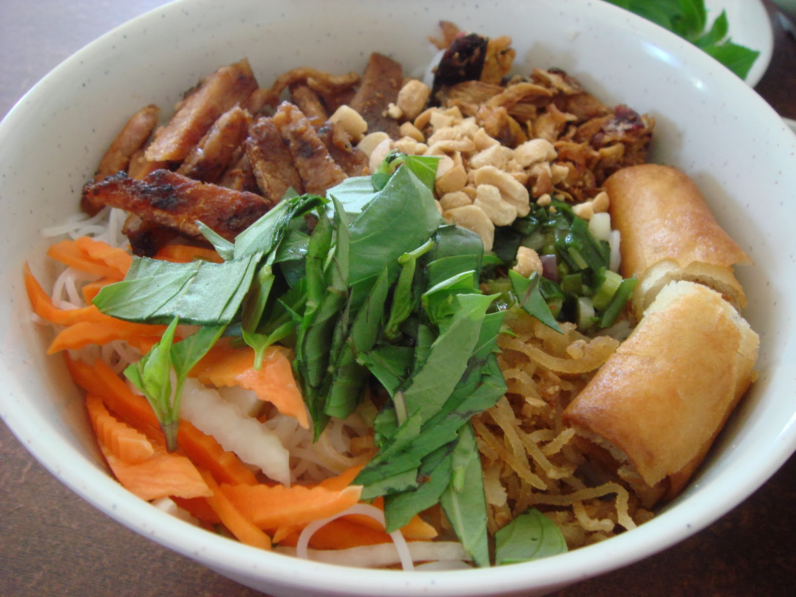 Penang Street Food : Cheap and Good Vietnamese Cuisine in Penang
