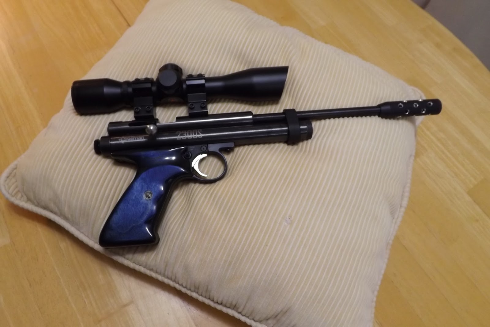 Hugh's Custom Air Guns: Crosman 2300S aka Crosman 2300 Silhouette