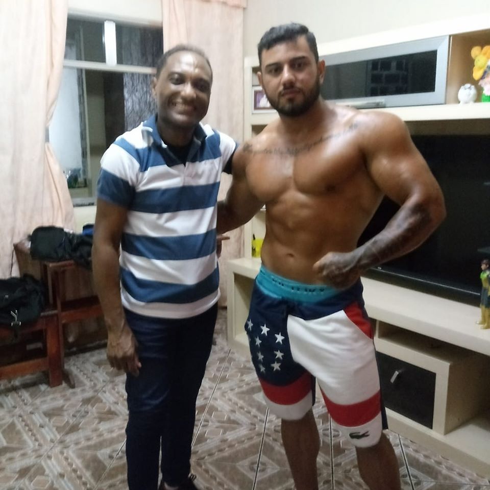 world bodybuilders pictures: brasillian smarty bodybuilder rodrigo ...