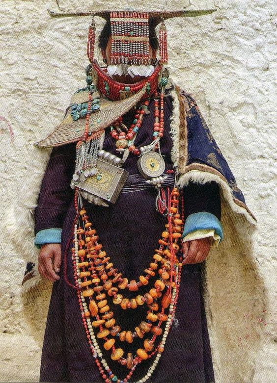 FolkCostume&Embroidery: June 2020