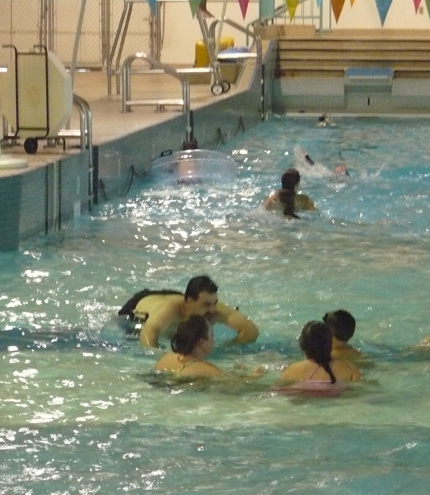 2010 Winter Travel Blog: Wave Pool with Pat, SE and kids