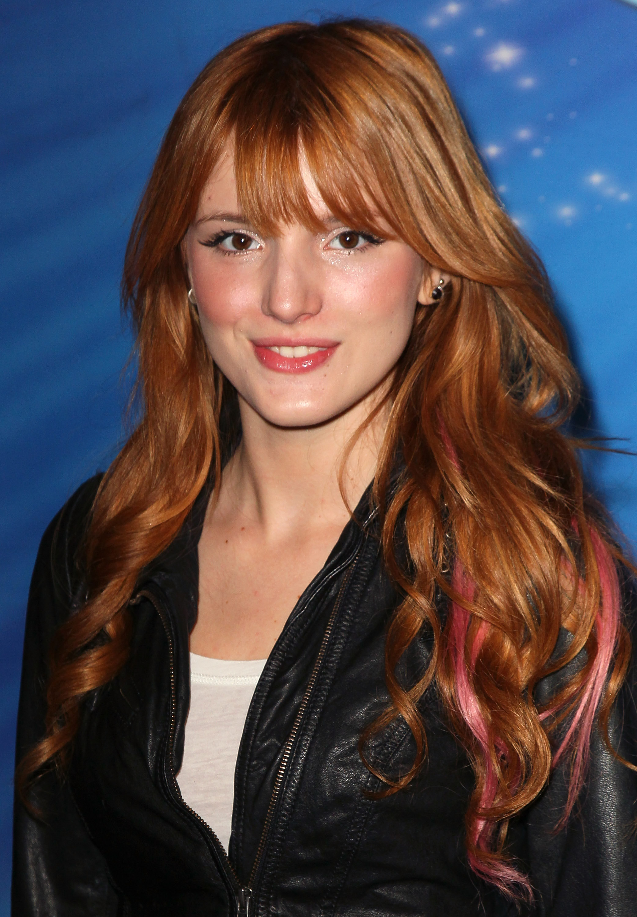 Bella Thorne pictures gallery (67) | Film Actresses