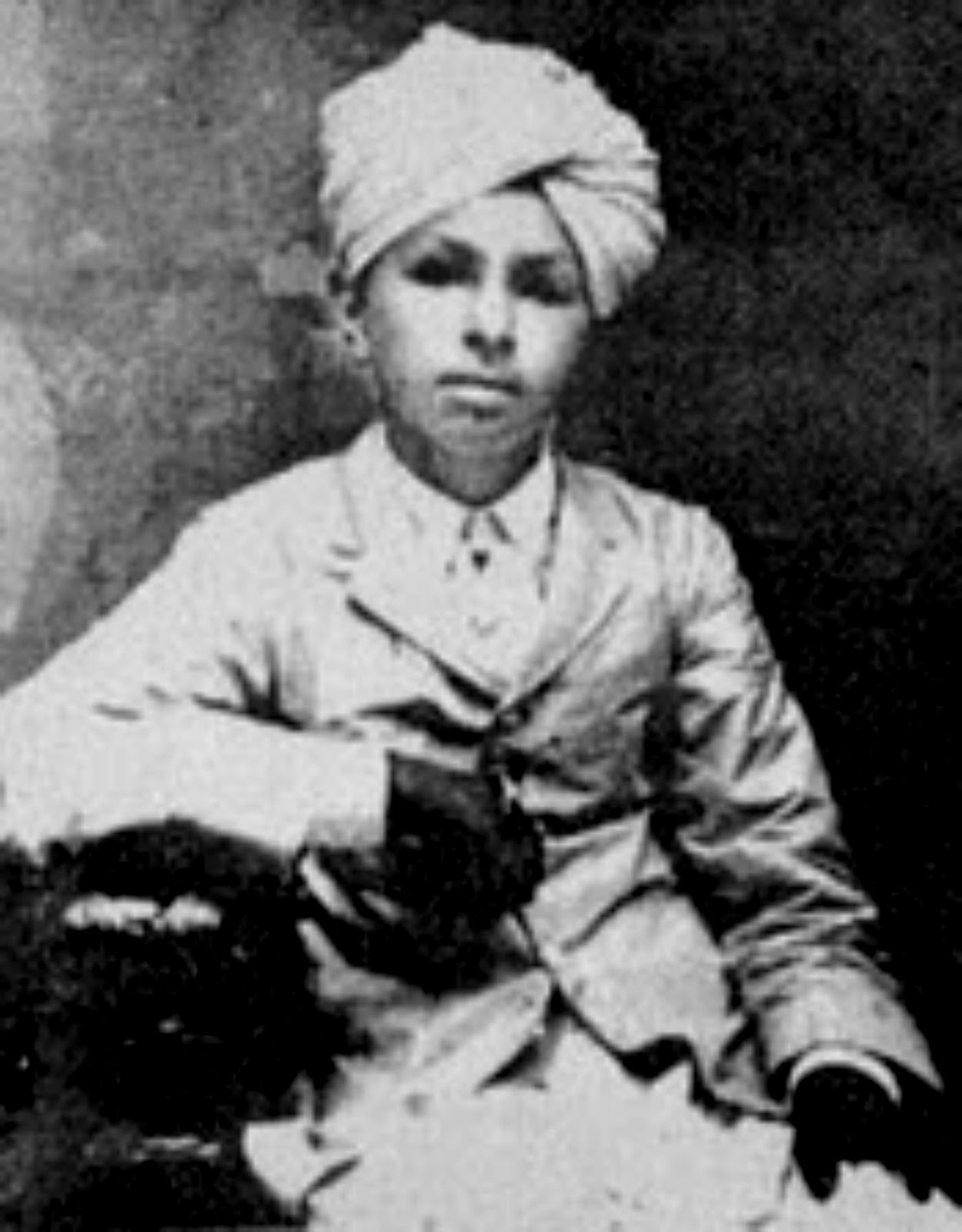 "INQLAAB ZINDABAAD" - Shaheed Bhagat Singh ~ Legends & Treasures