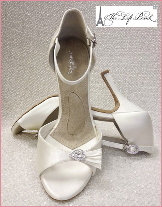 Everything But The Dress: Fancie That! The New Angela Nuran Shoe