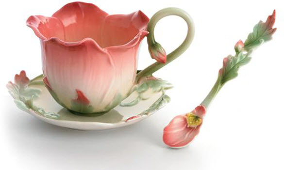 Elegant Tea Cup and Saucer Designs