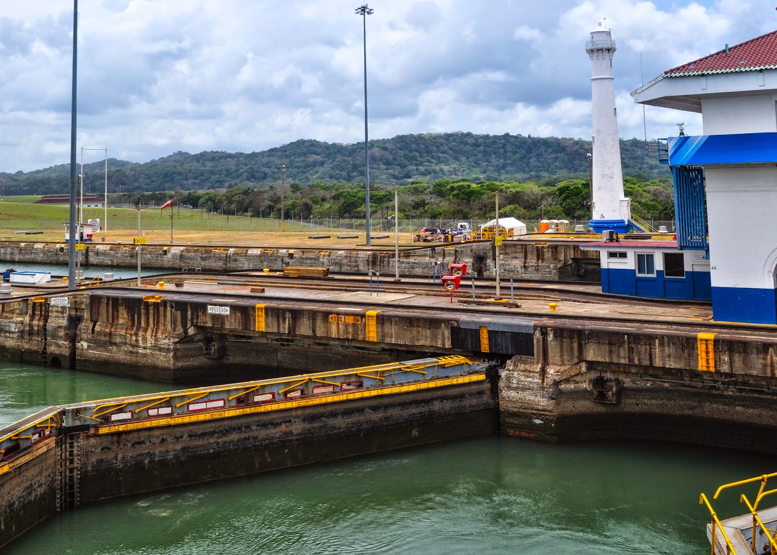 Maine Lighthouses and Beyond: Lighthouses of the Gutan Locks of the ...