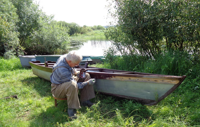 Рыбацкая лодка