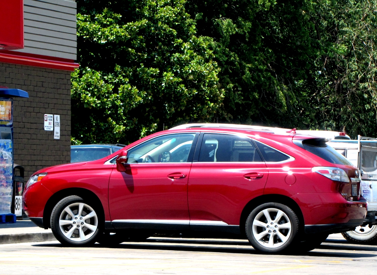 Tulsa Gentleman: Ruby Tuesday - Candy Apple Red