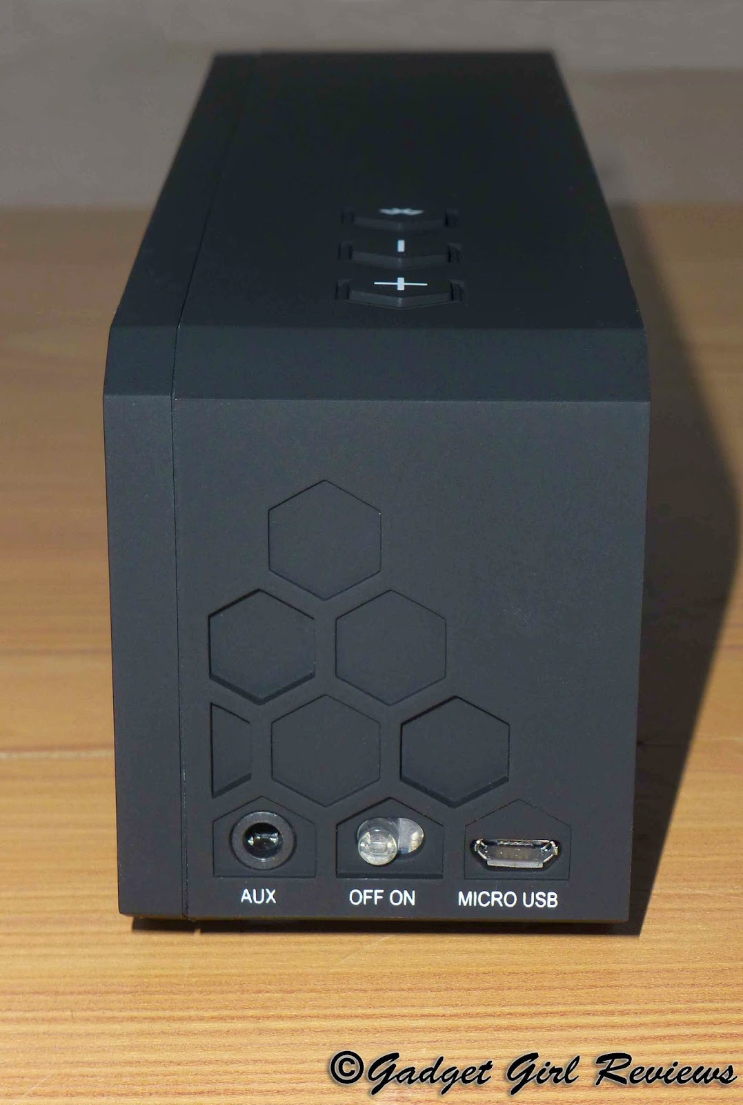 monita review: Kitsound Hive Bluetooth Wireless portable stereo speaker ...