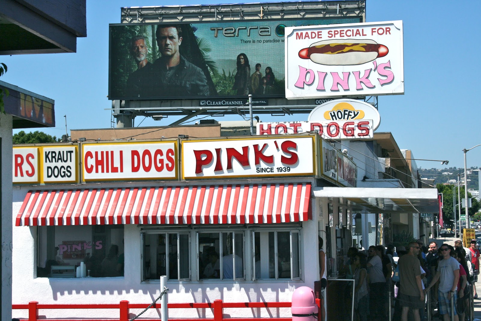 FARK.com: (7744680) America's 10 best hot dogs. List to the left ...