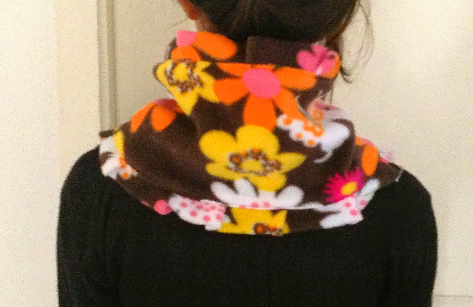 Fleece Cowl Sewing Pattern, Women's Ruffled Cowl, Neck Warmer Tutorial ...