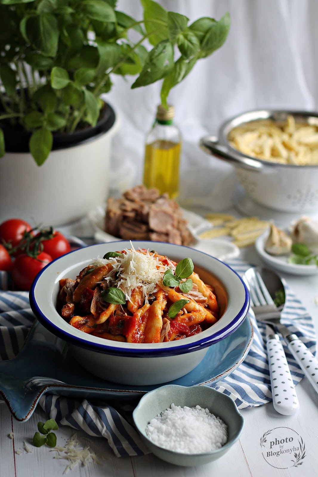 BLOGKONYHA: ~ CAPUNTI AL TONNO