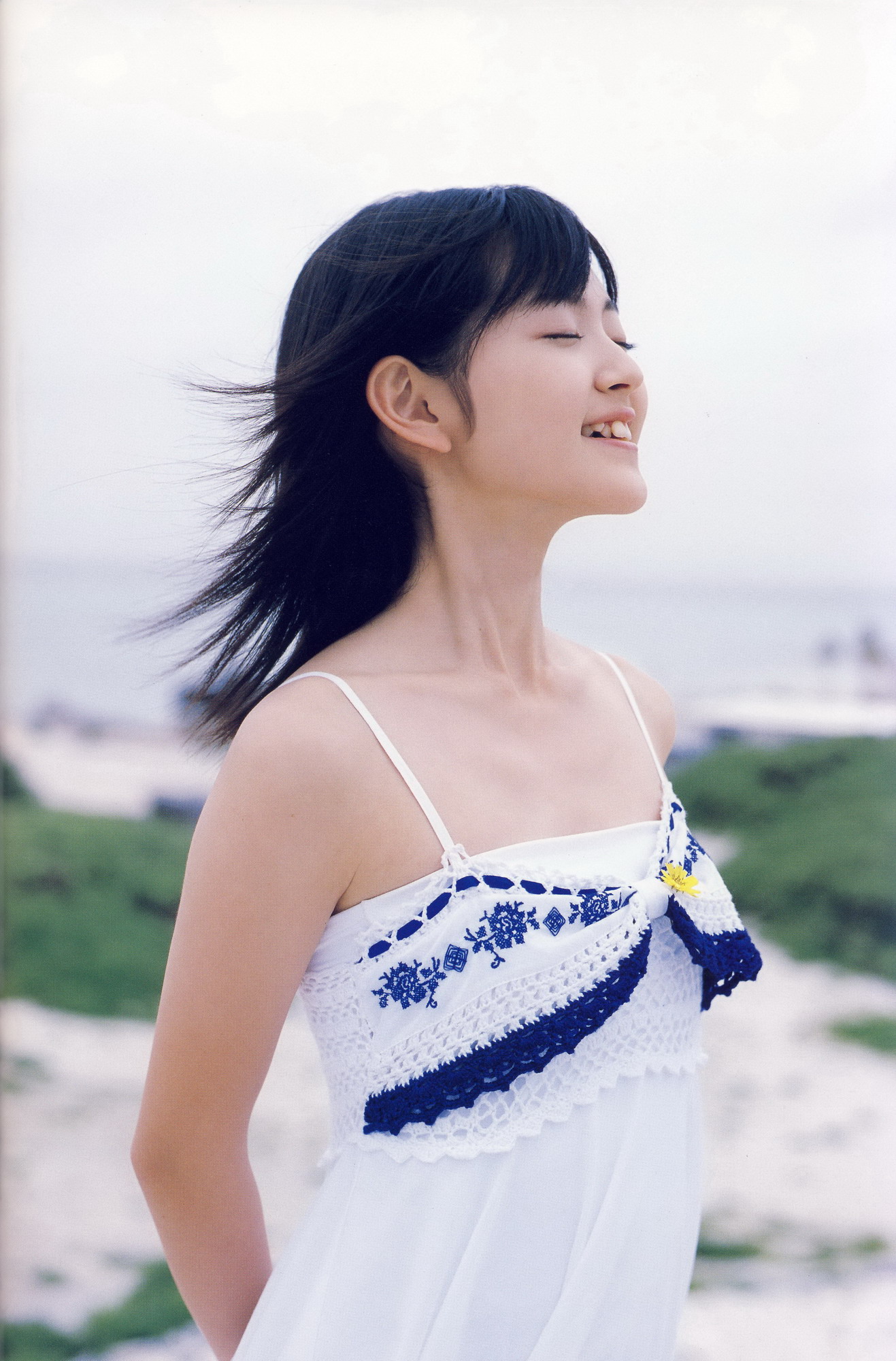 [Photobook] °C-ute - Airi Suzuki 1st Photobook - Airi