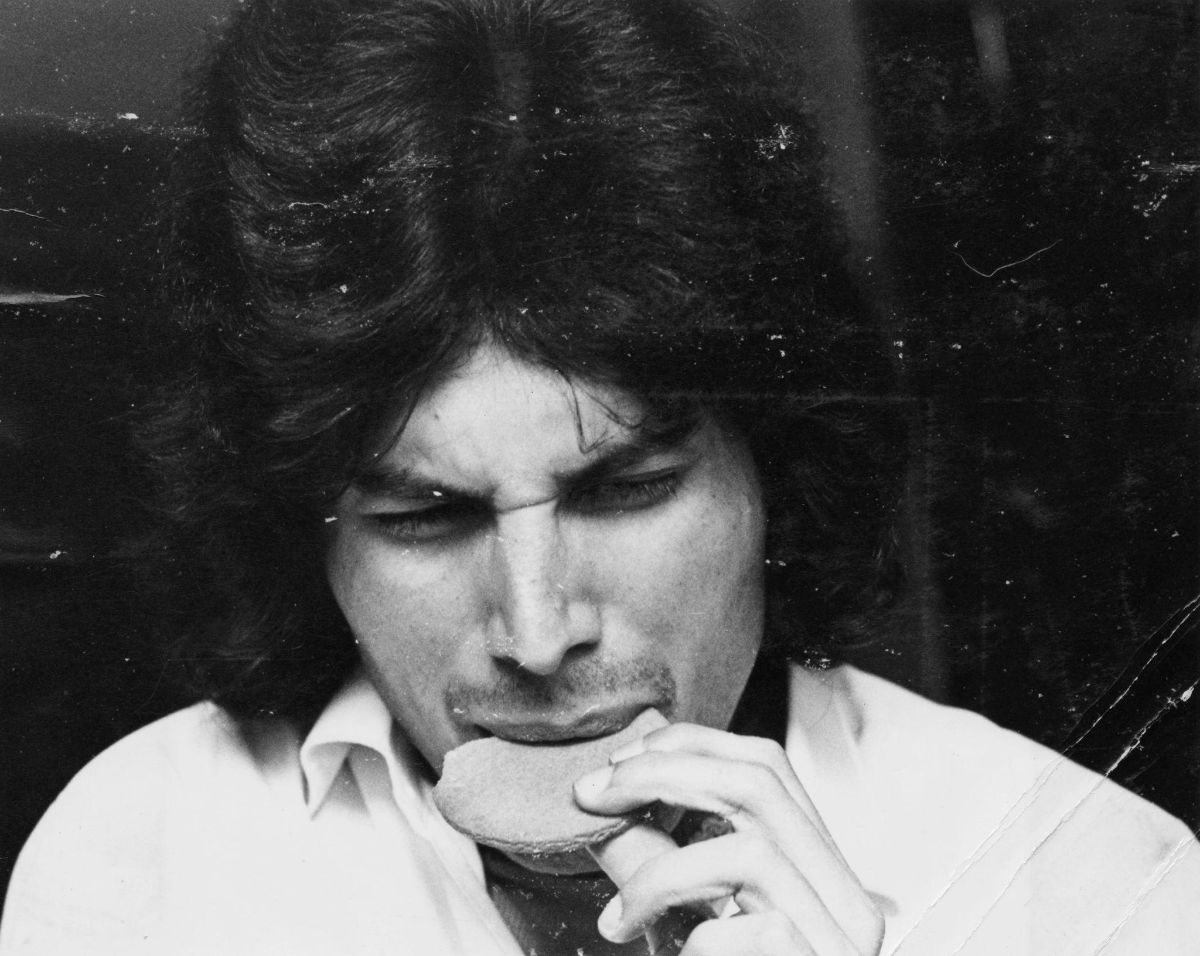 Freddie Mercury In Private 40 Candid Photographs Of The Queen Frontman Behind The Closed Doors