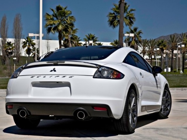 Car 7: 2012 Mitsubishi Eclipse SE
