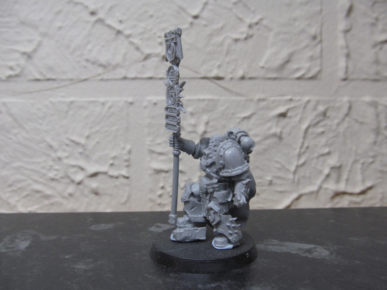 Limited Edition Warhammer models: Forgeworld - Ultramarine legion herald