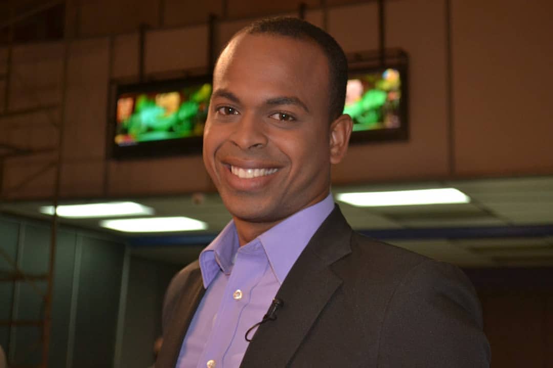 JOEL MERCADO MANOS QUE HABLAN ~ KARINA RIVERA TV