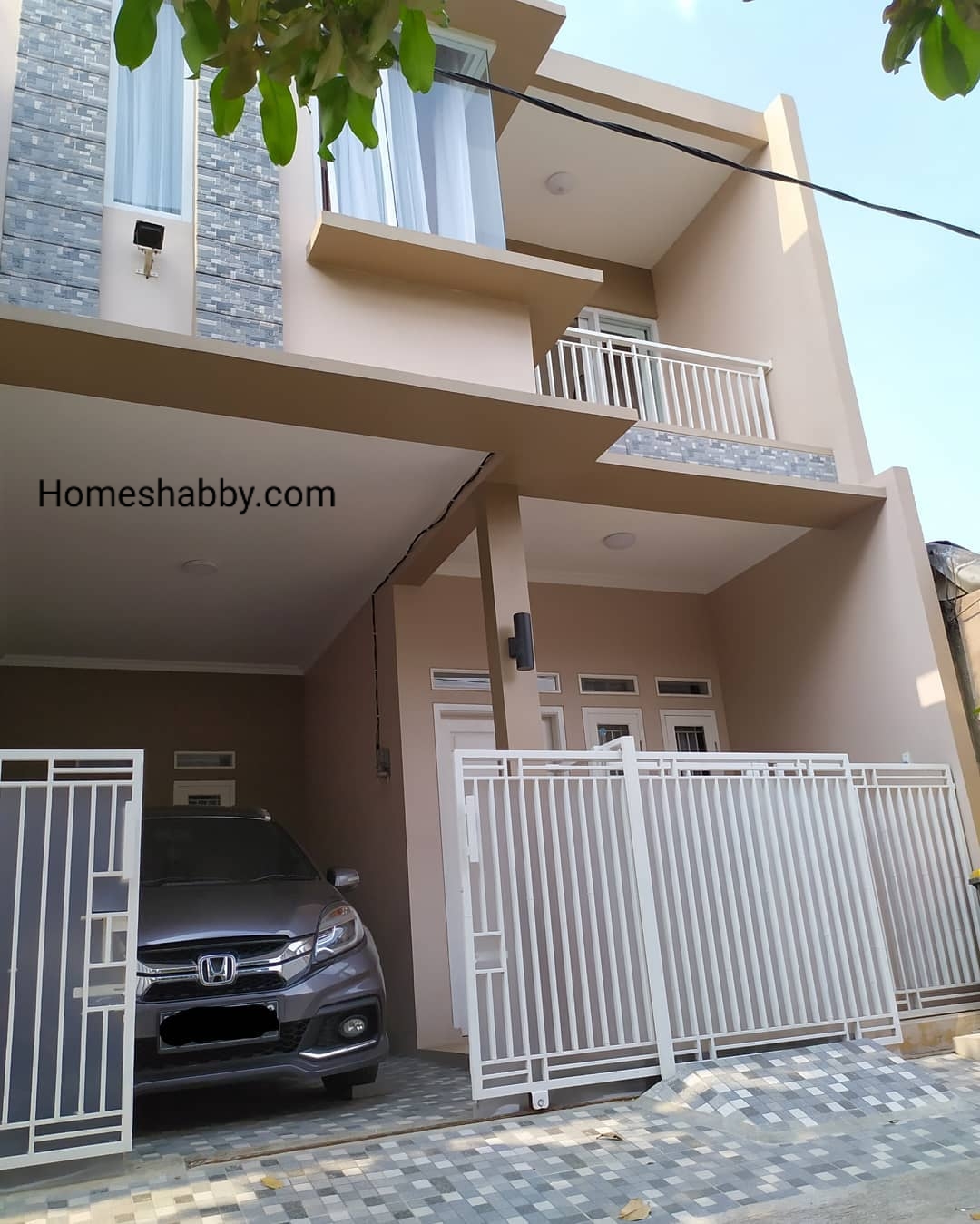 6 Ide Desain Rumah Minimalis dengan Garasi Mobil, Terlihat Luas dengan ...