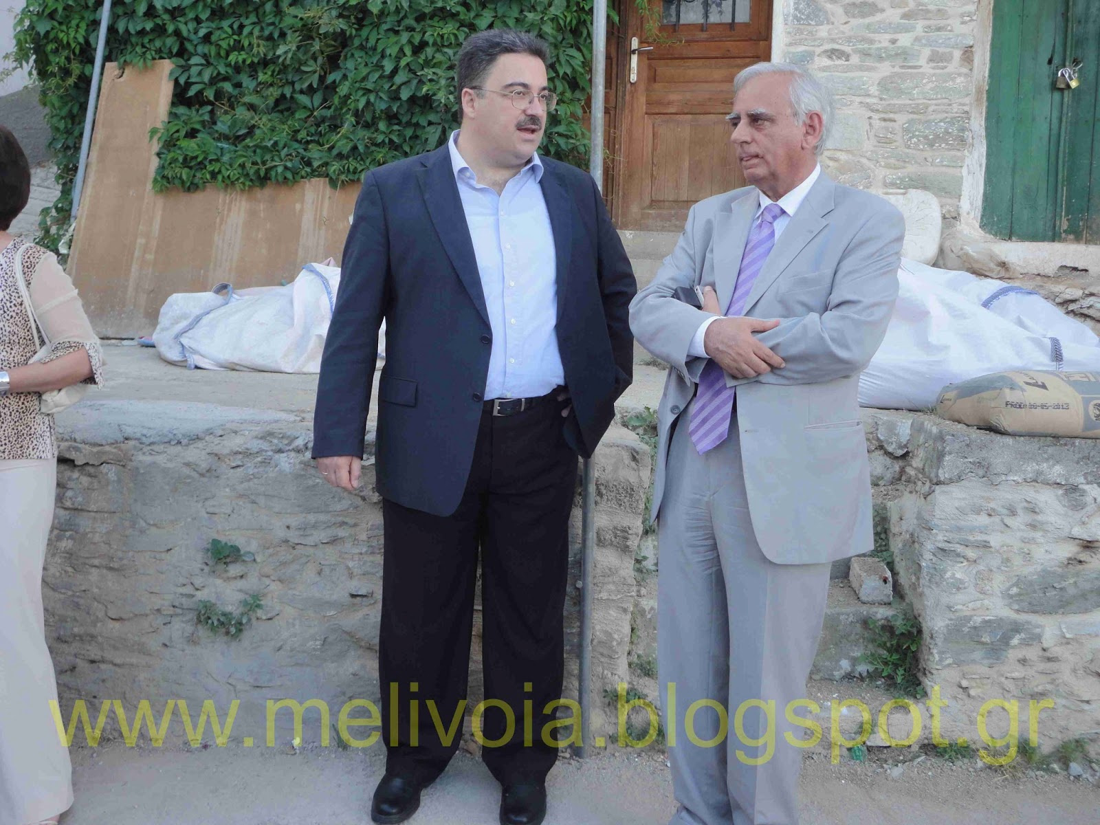 Μελίβοια: Ο ΑΘΑΝΑΤΙΩΤΗΣ ΓΙΑΤΡΟΣ ΚΑΙ ΔΗΜΑΡΧΟΣ ΚΑΛΛΙΘΕΑΣ ΓΙΑΝΝΗΣ ΔΑΝ ...
