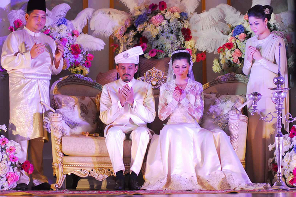 ctnhoney: Gambar Resepsi Lisa Surihani & Yusri KRU Di PICC