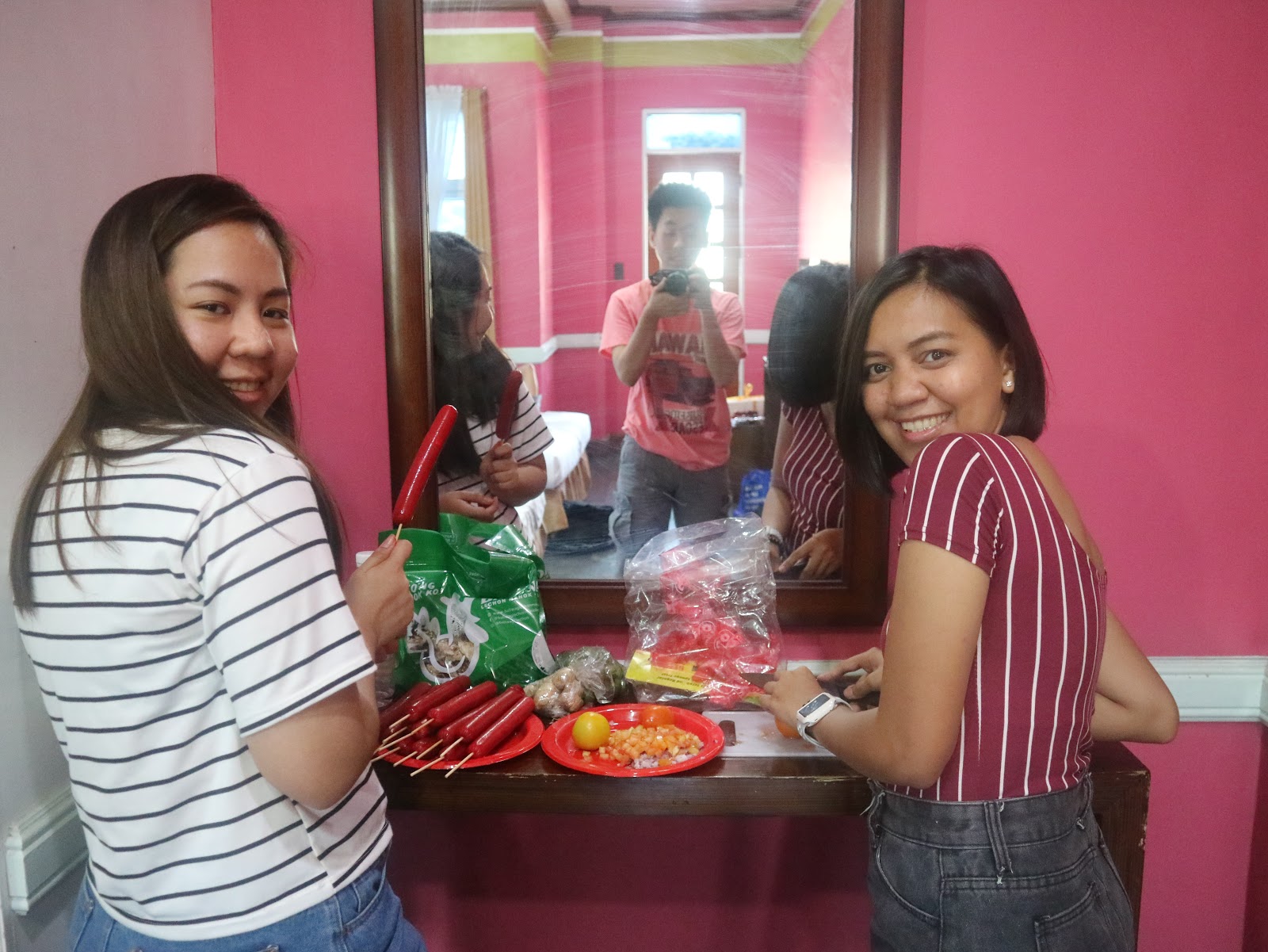 Villa Jhoana Resort Angono with Friends - IzzaGlinoFull