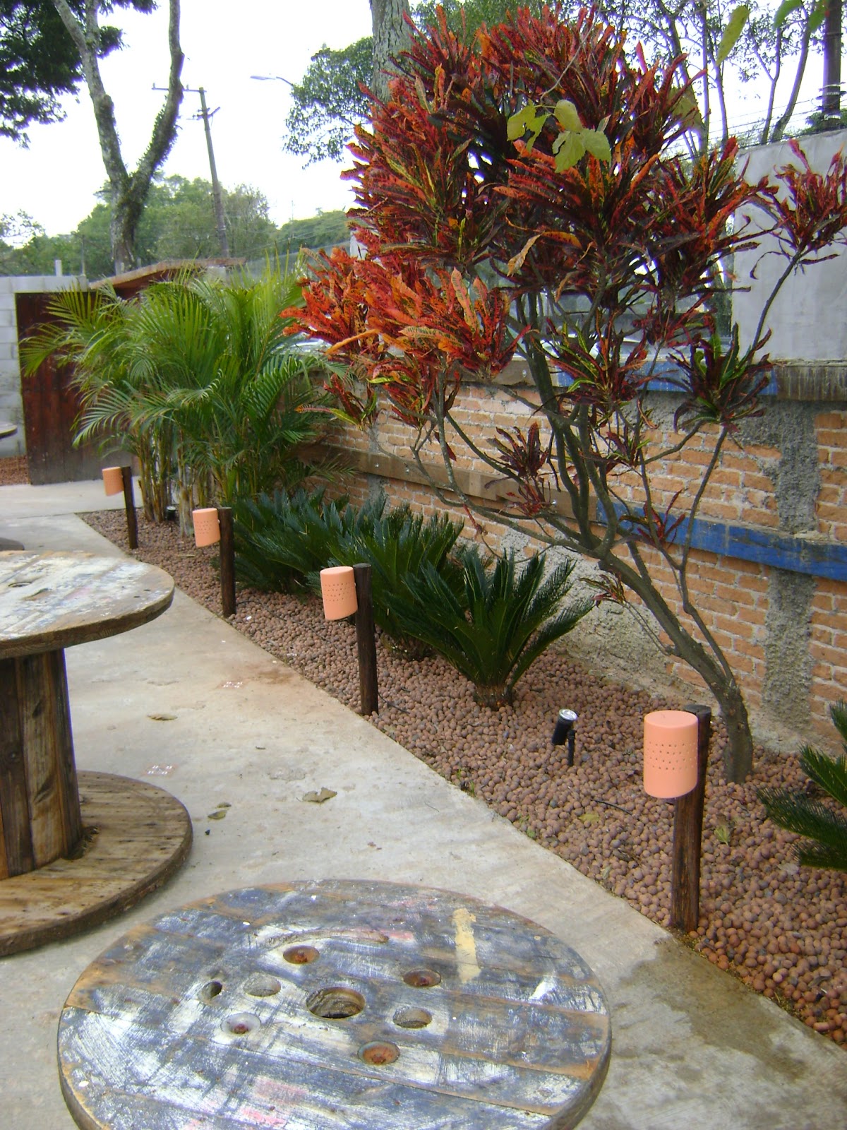 MC3 ARQUITETURA : PAISAGISMO: JARDINS EM BAR E RESTAURANTE