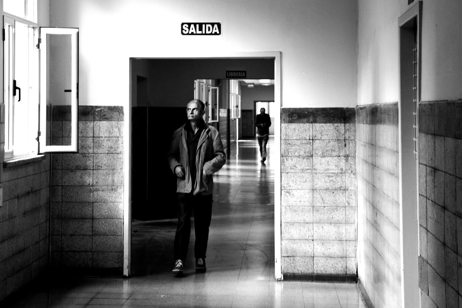 Imágenes de la psiquiatría: 392. Coronavirus en el manicomio.