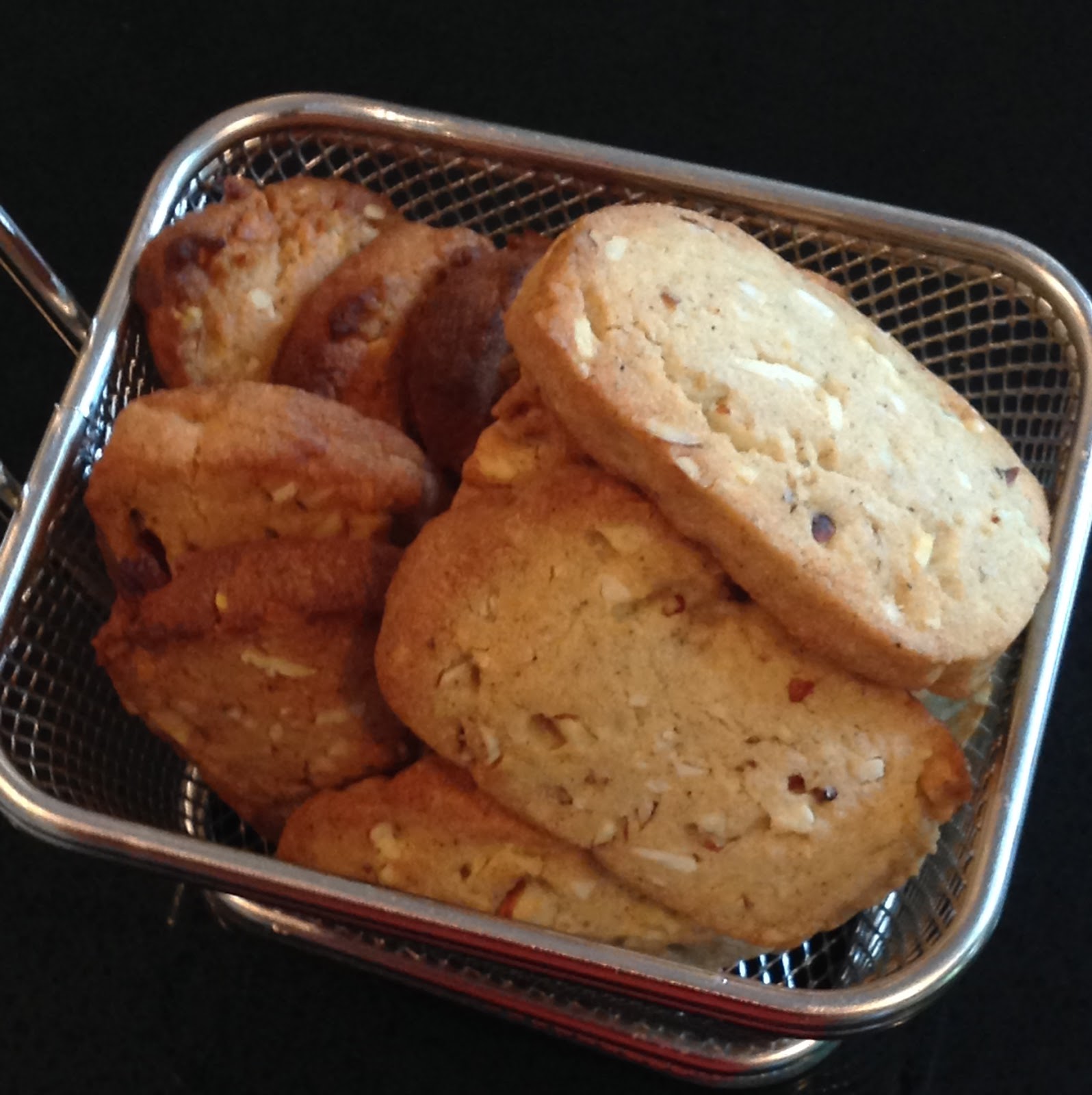 My Mother's Apron Strings: Refrigerator Spice Cookies with Almonds