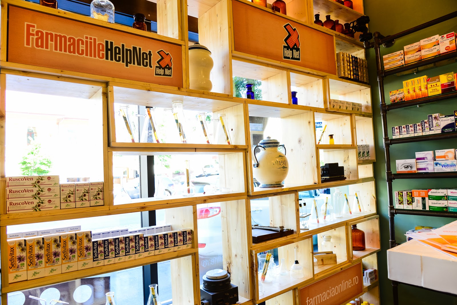 Noua farmacie-concept Help Net - CosmeticeLaTest