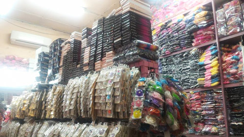 Nyabar, Nyari Barang Untuk Craft Dan Jahit Di Pusat-pusat Grosir ...