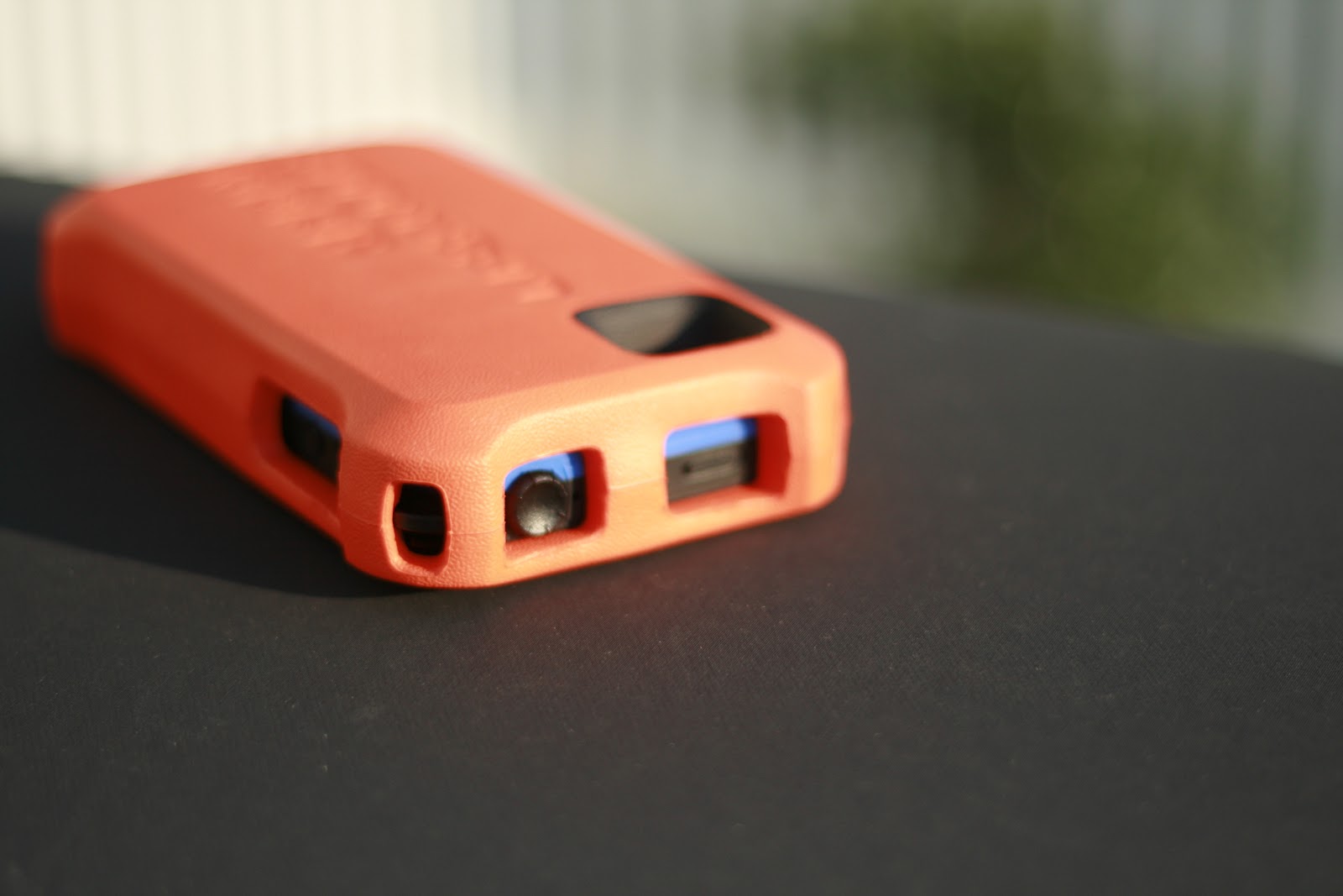 My i Tech Gadgets: Lifeproof Lifejacket