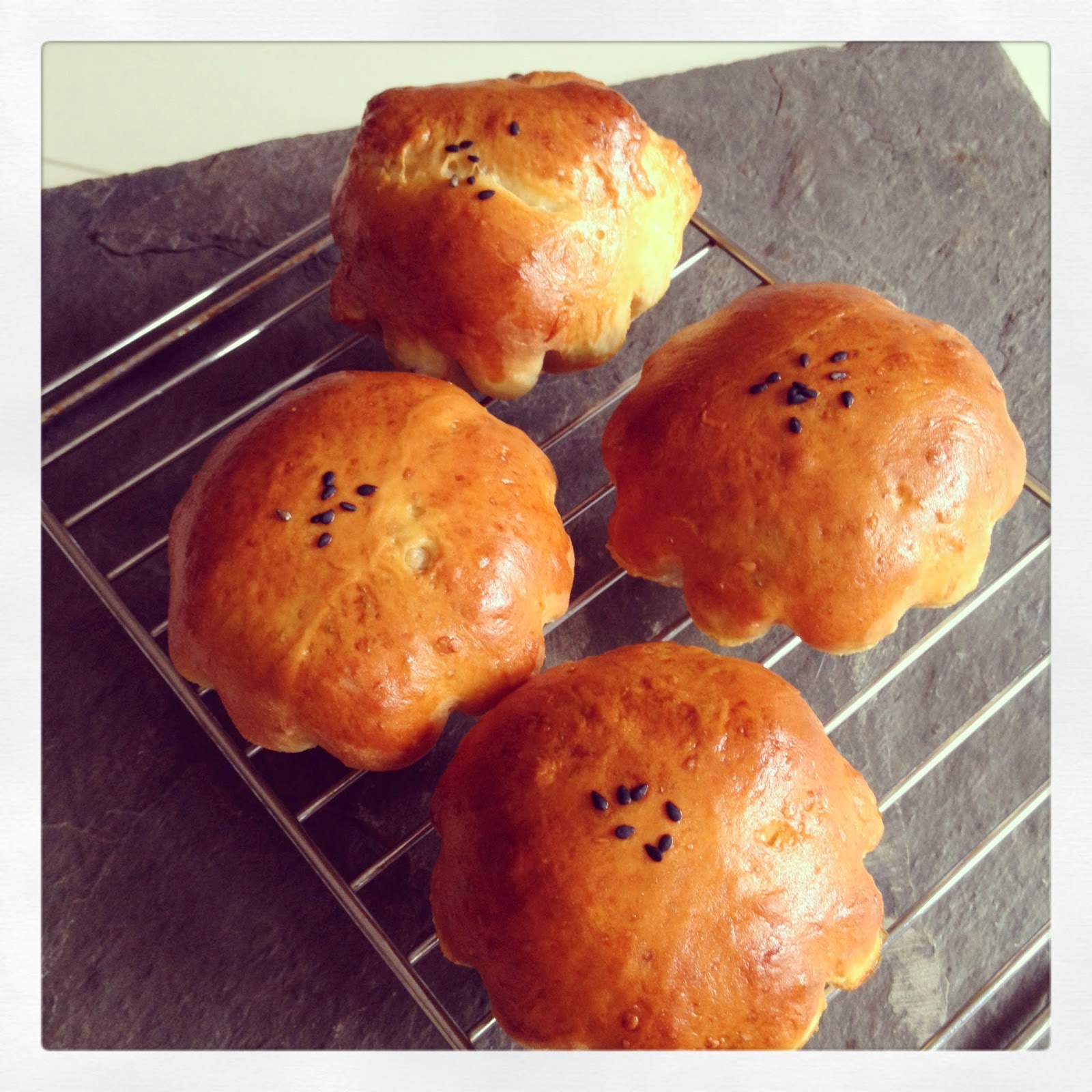 The Observationalist: Red Bean Bread