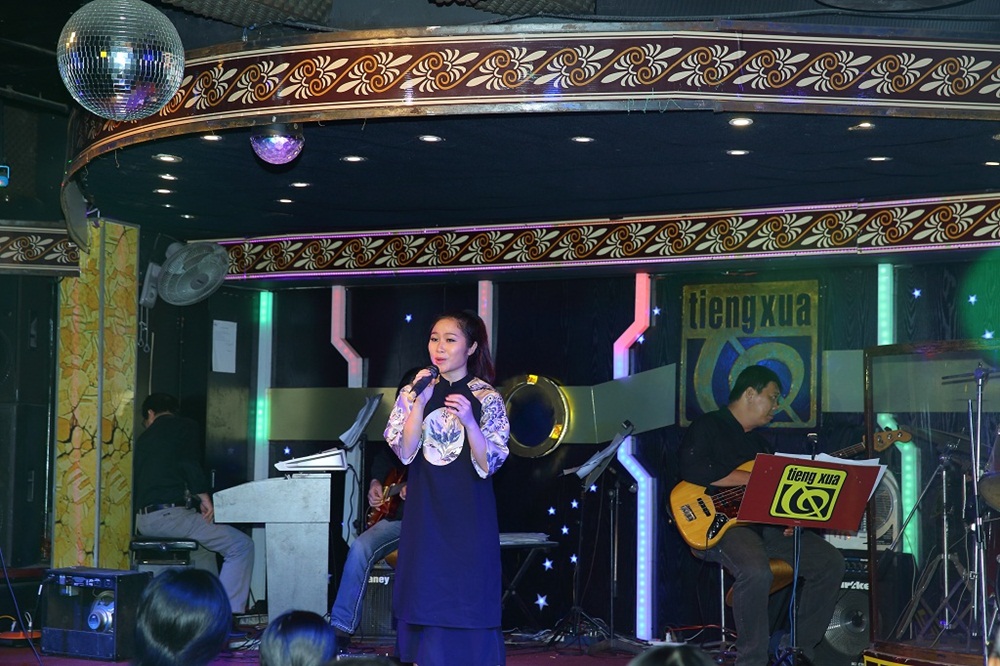 Nhà báo Ngô Bích Phượng kể câu chuyện cuộc đời bằng nghệ thuật - Sao Doanh Nhân