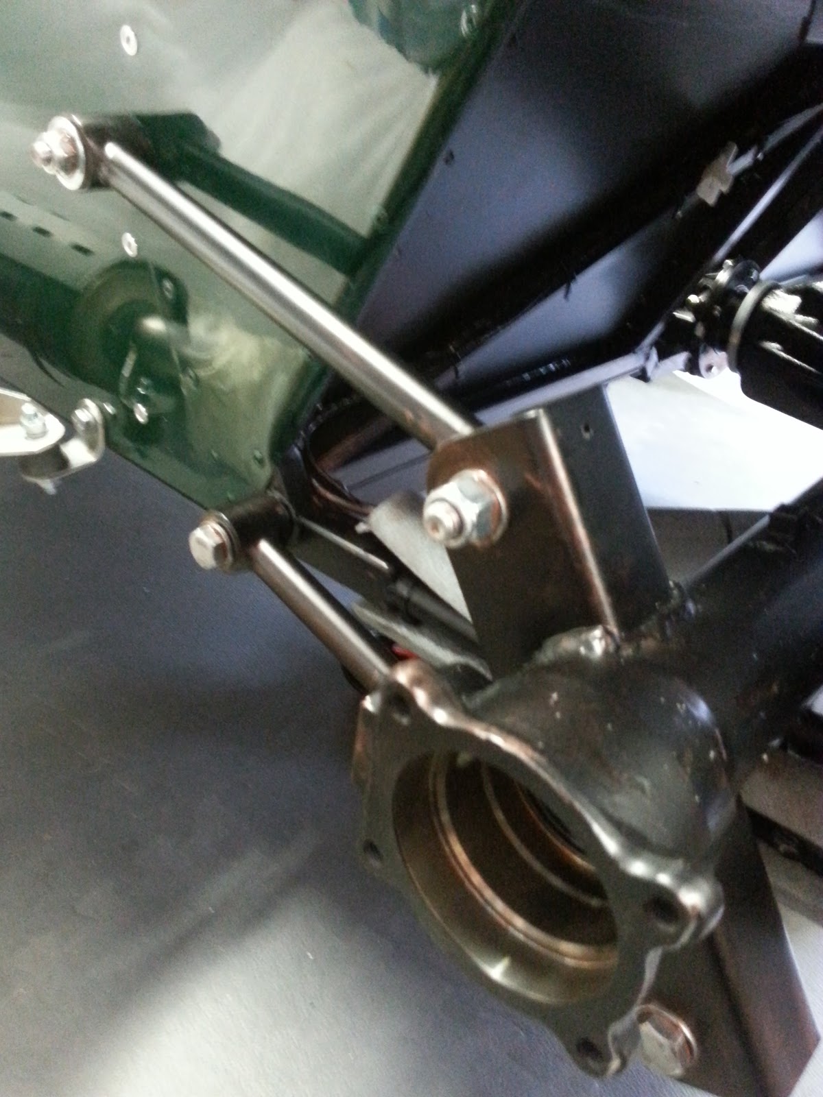Caterham Seven 160 Build Diary: Day 20: rear suspension