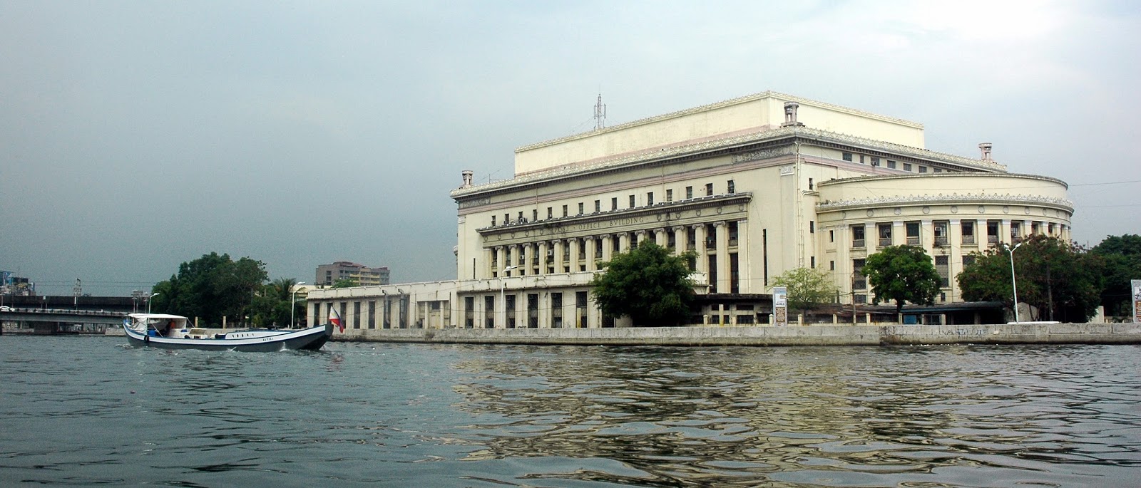 Naquem.: Ferrying up and down Pasig River
