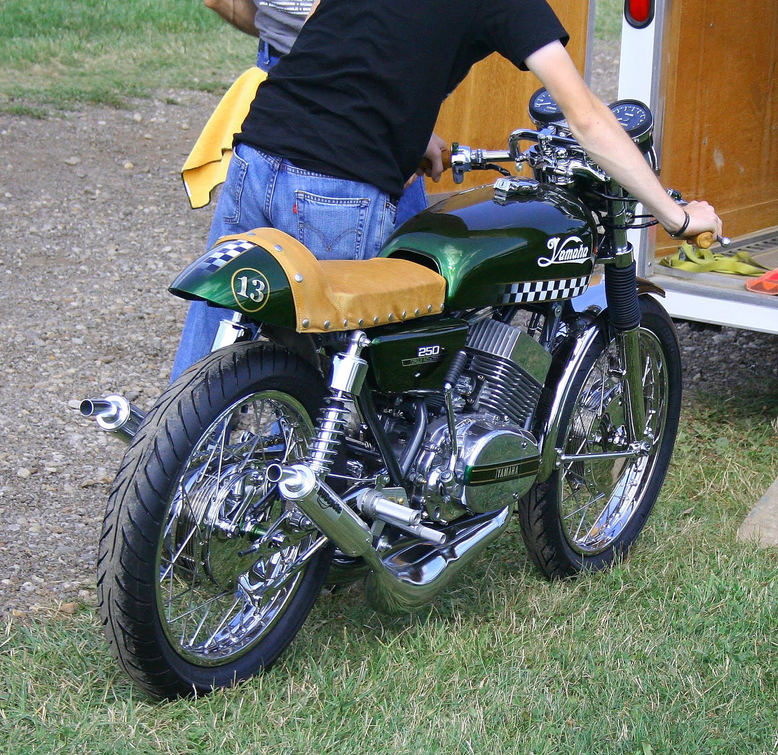 Gymi's Garage: October 2012