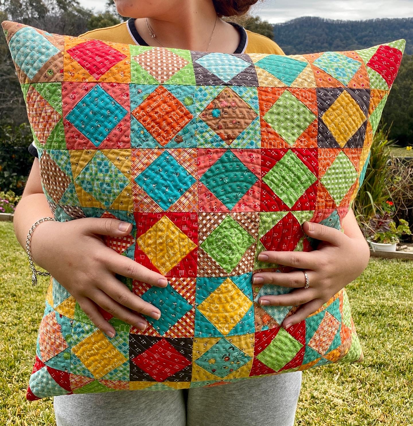 Autumn Love : A Quilted Cushion - Samelia's Mum